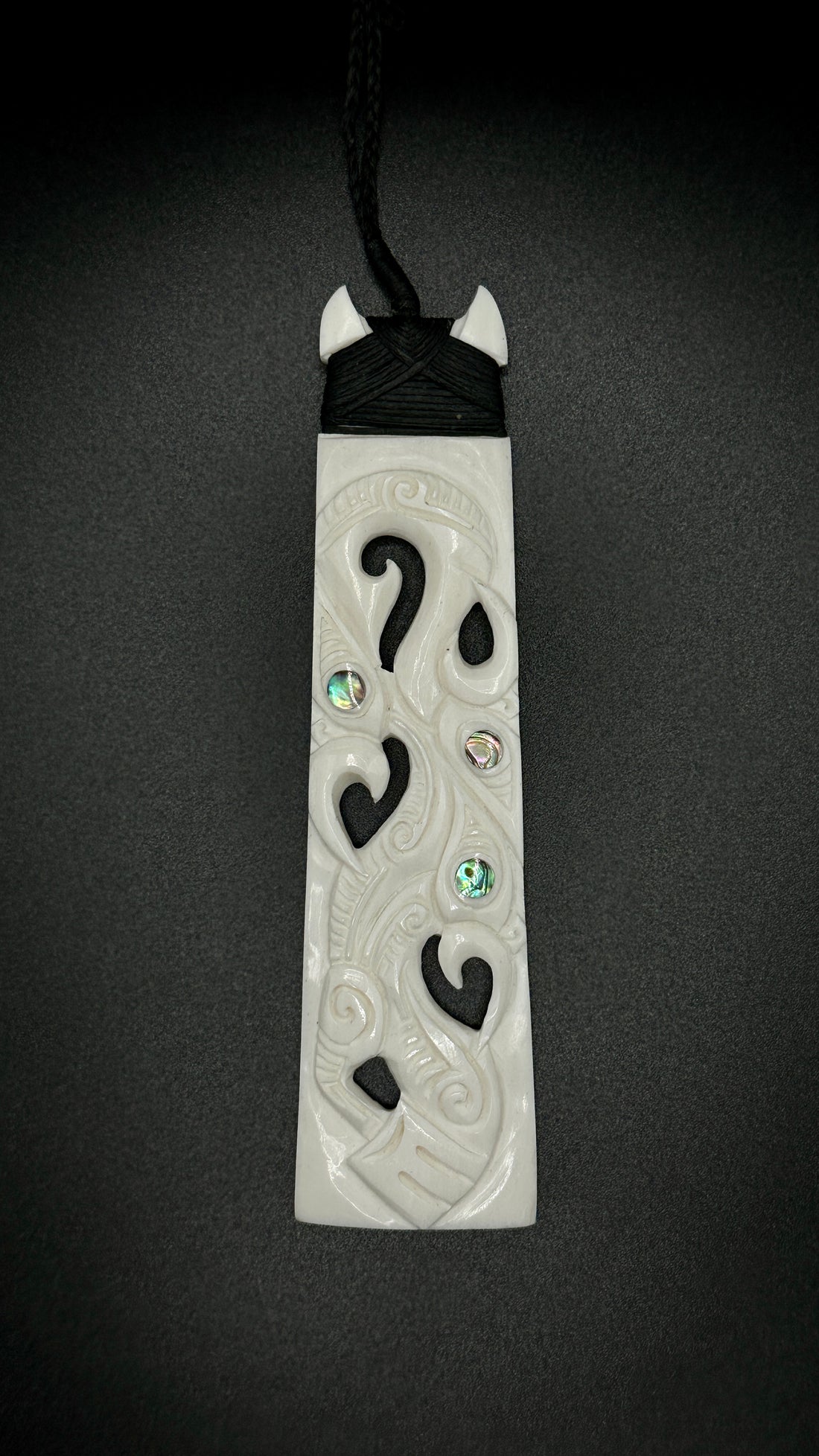 Handcrafted Bone Carving Necklaces from New Zealand