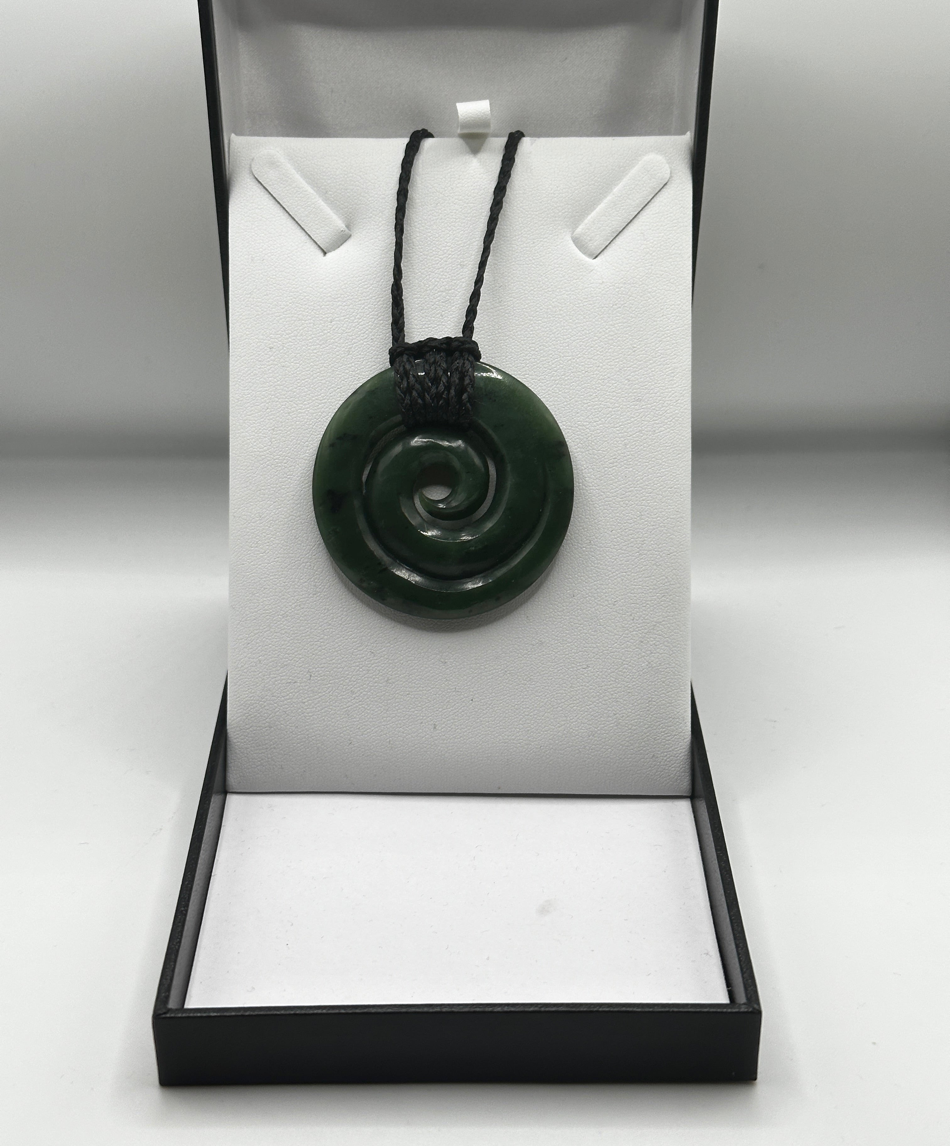 Koru Circle Pounamu Necklace – Māori by Design