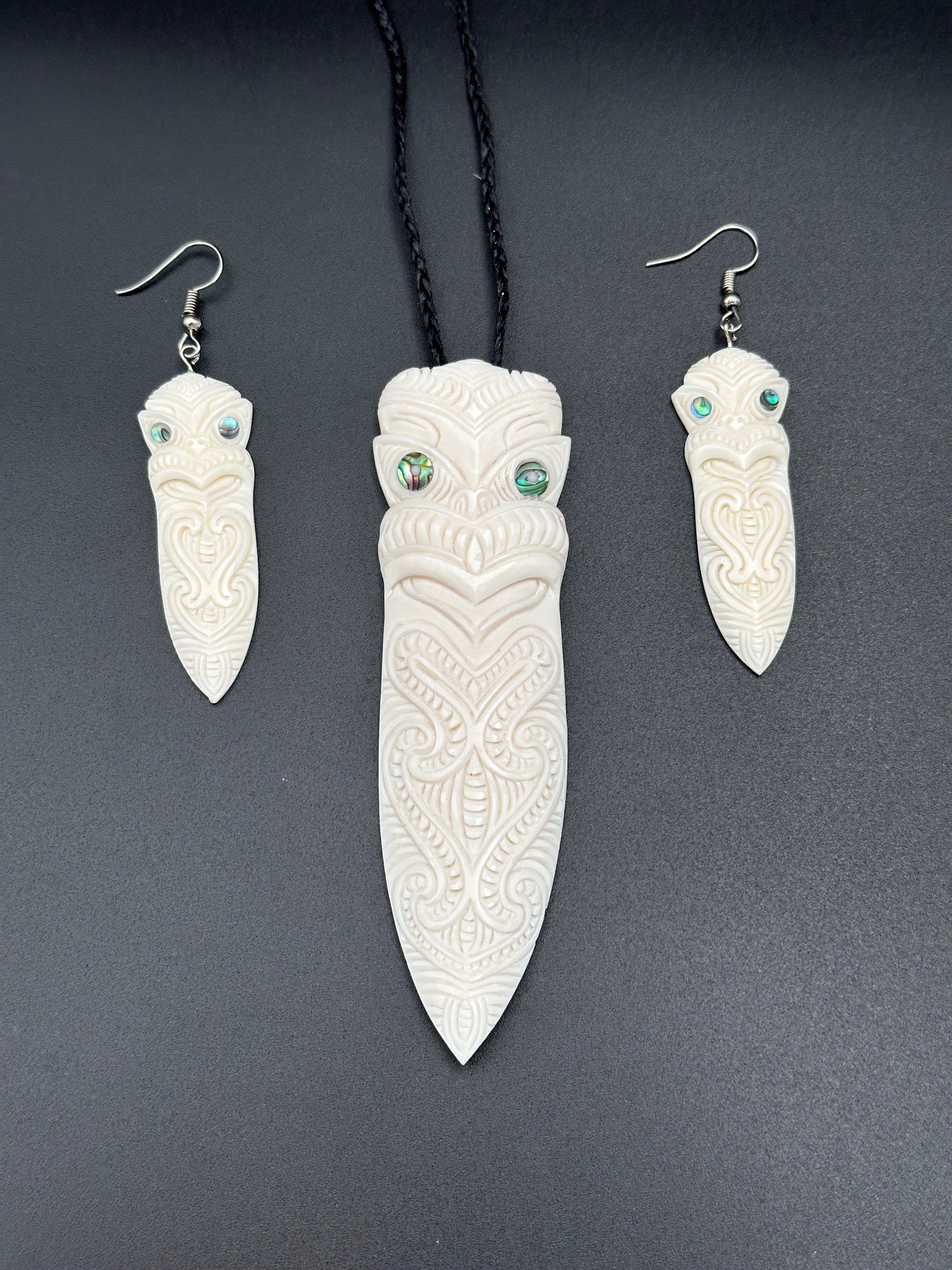 Bone Set (Necklace & Earrings) – Māori by Design