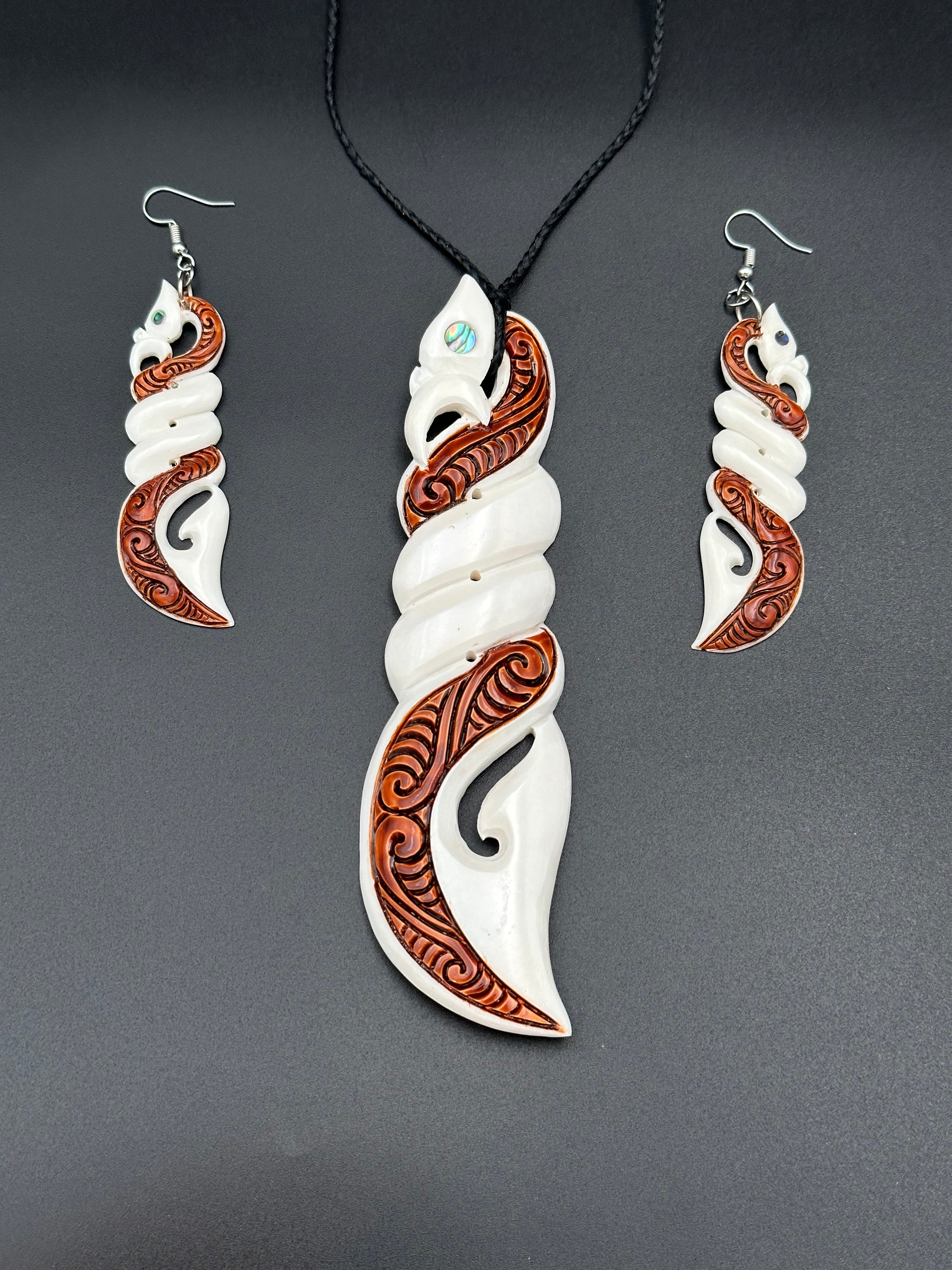 Bone Set (Necklace & Earrings) – Māori by Design